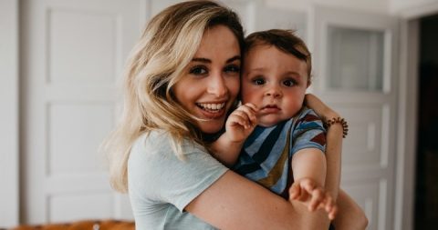 Így kell megállapítani a GYED összegét, ha apa venné igénybe