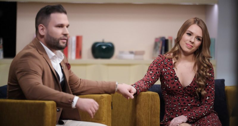 Rácz Jenő és Rácz-Gyuricza Dóra kislánya megtanult járni