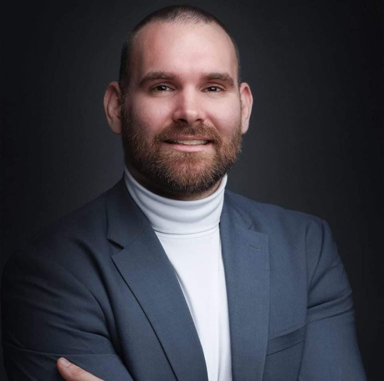 980 grammosan született meg Bence kislánya